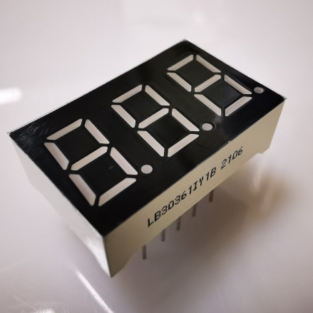 7 ภาค 3 หลัก 9.2 มิลลิเมตร Super Bright Amber LED Display Common Anode ...