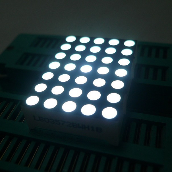 ความสว่างสูง 5x7 Dot Matrix จอแสดงผล LED แถวแถวสำหรับตัวบ่งชี้ตำแหน่งลิฟต์